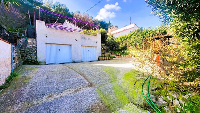 Maison à vendre - La Penne-sur-Huveaune - 4 pièces - 3 chambres