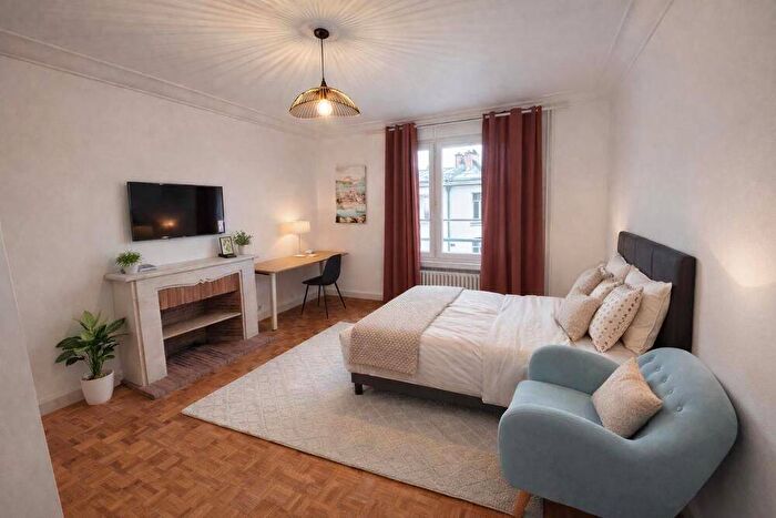 Appartement 1 pièce à louer - Carmes-République, Orléans
