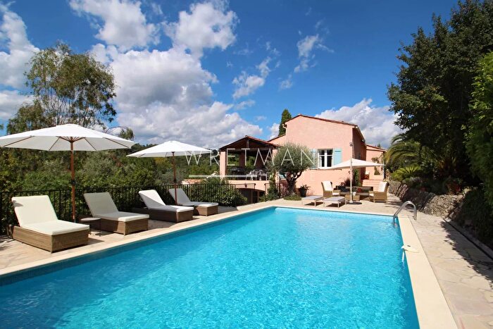 Maison à vendre - Montauroux - 5 pièces - 4 chambres