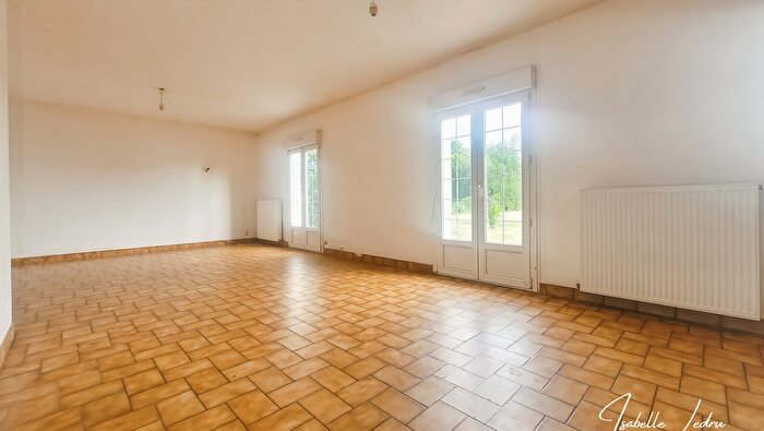 Maison à vendre - Saint-Julien-de-Vouvantes - 7 pièces - 5 chambres