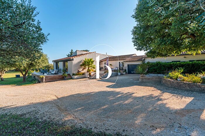 Maison 6 pièces à Uzès, à vendre