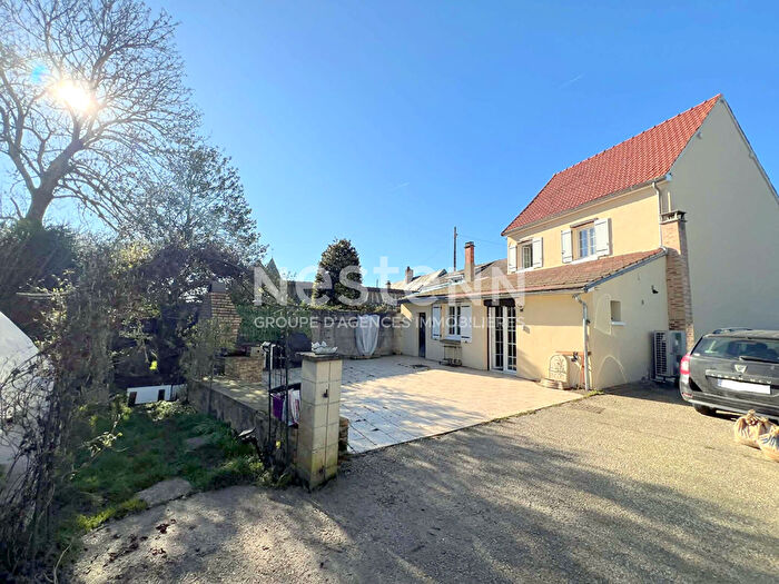 Maison à vendre - Chaumont-en-Vexin - 5 pièces - 3 chambres