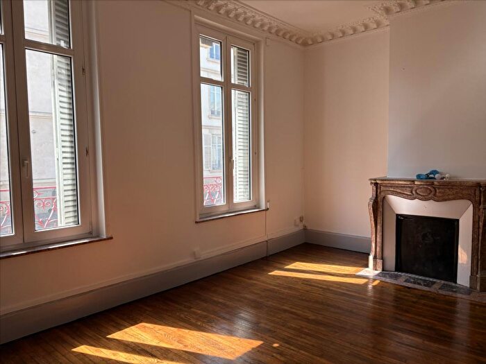 Nancy, Poincaré, Foch, Anatole France, Croix de Bourgogne - Appartement 2 pièces à louer