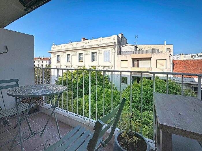 Antibes, Coeur de ville : Appartement 3 pièces à vendre