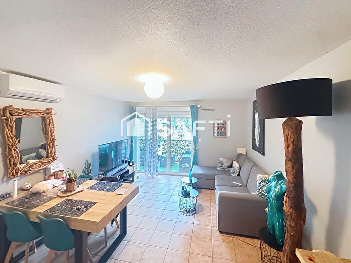 Appartement à vendre - Nîmes, Ville Active - 2 pièces - 1 chambre