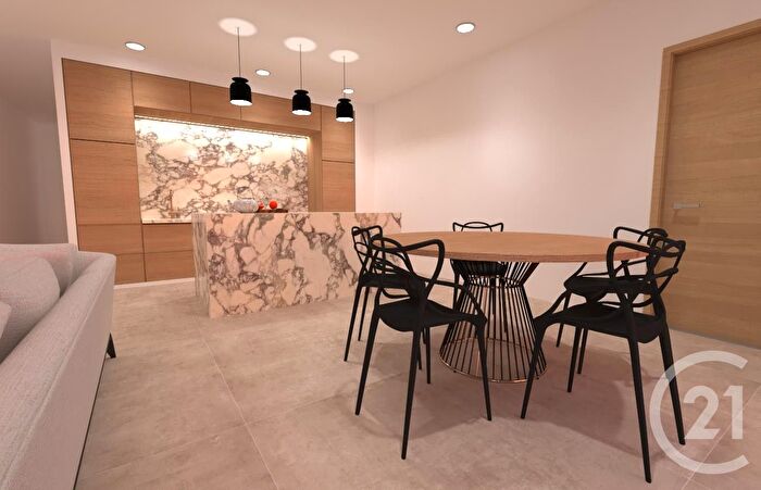 Appartement à vendre - Bastia, Centre-ville ancien - 4 pièces - 3 chambres