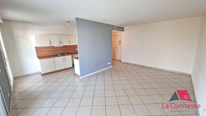 Appartement à louer - Sainte Anne, Marseille ème arrondissement - 3 pièces - 2 chambres