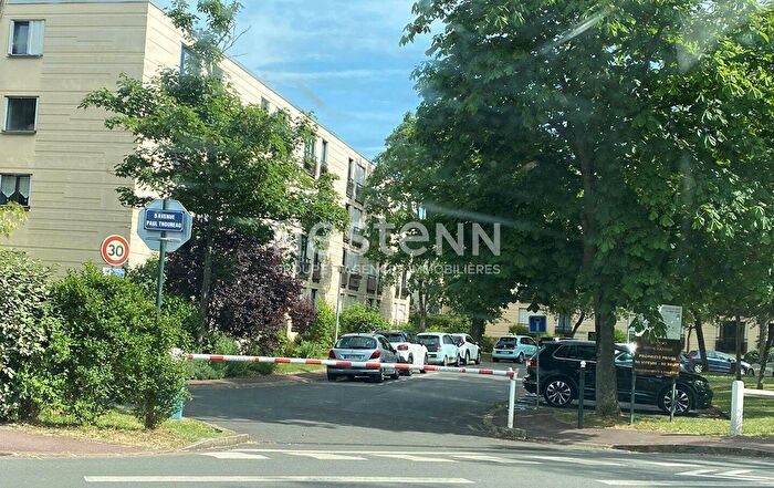 Appartement à louer - La Garenne, LIsle-Adam - 5 pièces - 3 chambres