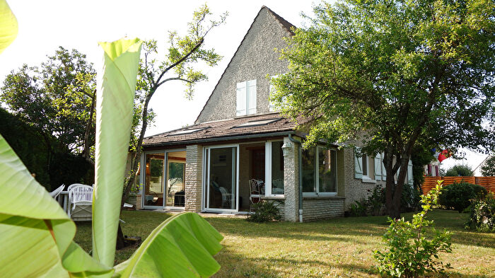 Maison à vendre - Thiers-sur-Thève - 6 pièces - 3 chambres