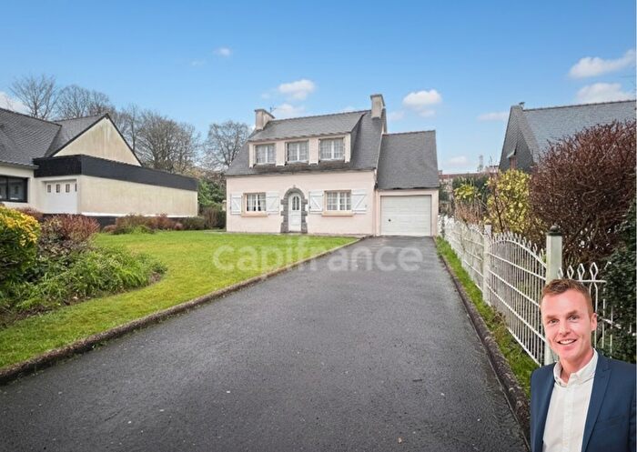 Maison à vendre - Quimper, Kermoysan - 5 pièces - 3 chambres