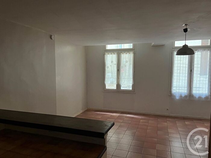 Sommières : Appartement 1 pièce à louer