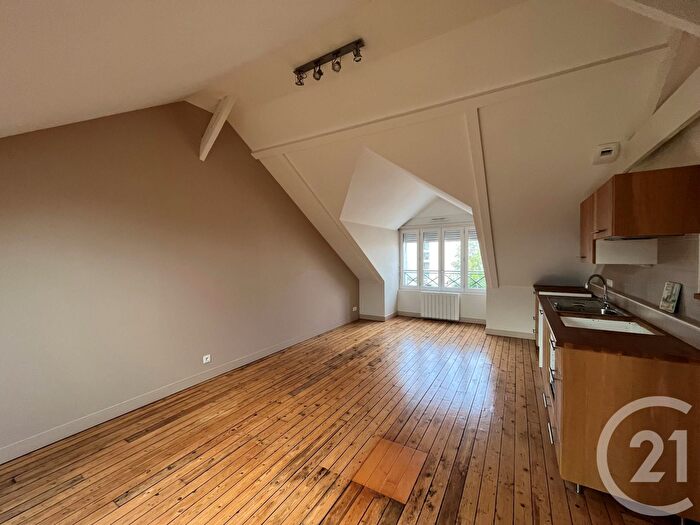 Chartres, Hôtel Dieu, Grand Faubourg : Appartement 2 pièces à louer