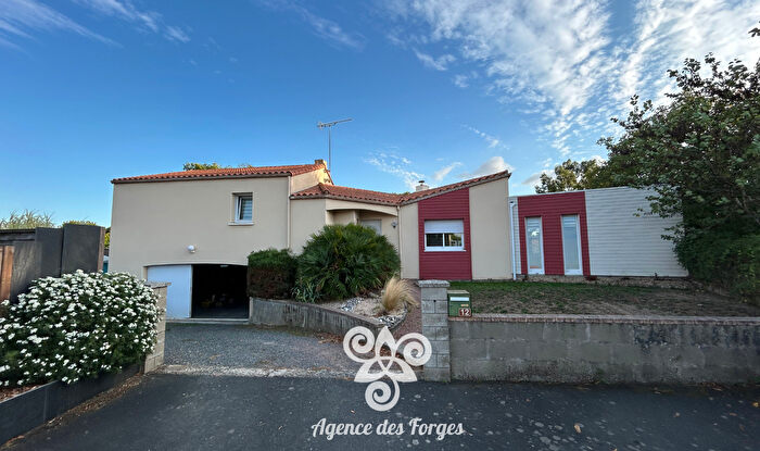 Bégrolles-en-Mauges : Maison 6 pièces à vendre