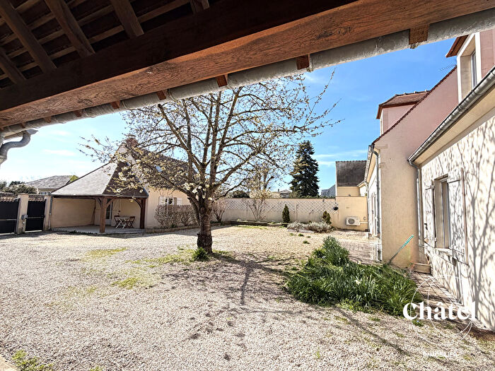 Maison à vendre - Chamant - 9 pièces - 7 chambres