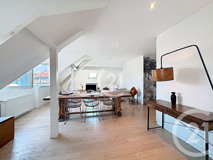 Appartement 4 pièces à Belfort, Centre-ville, Fb de Montbéliard, à vendre