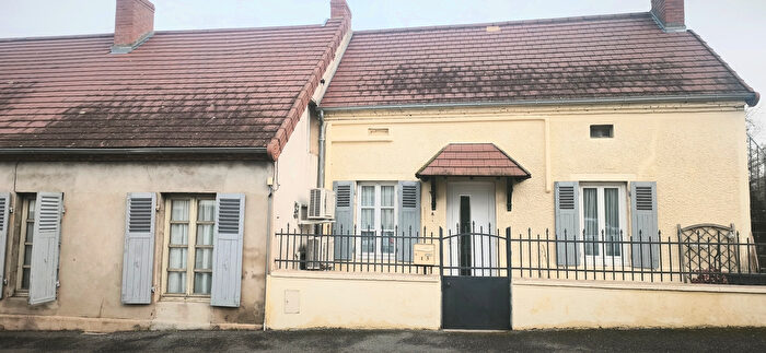 Maison à vendre - Saint-Germain-des-Fossés - 6 pièces - 3 chambres