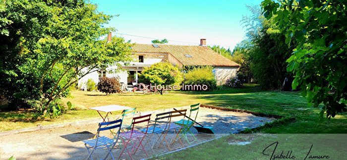 Maison 7 pièces à Les Clouzeaux, à vendre