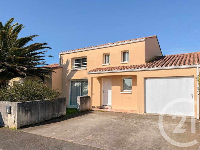 Maison à louer - Château-dOlonne - 5 pièces - 4 chambres