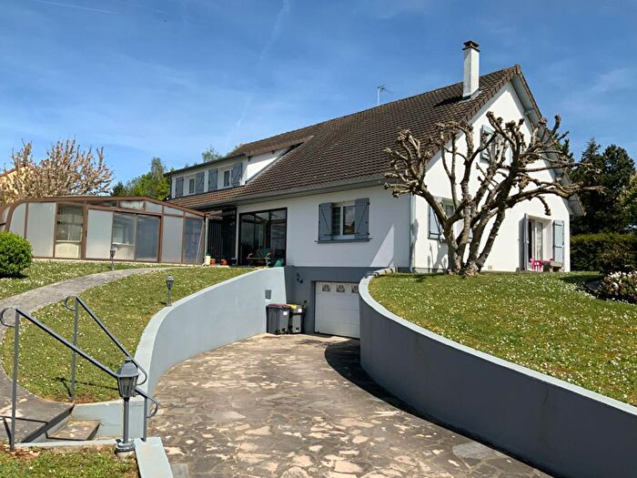 Moret-sur-Loing : Maison 9 pièces à vendre