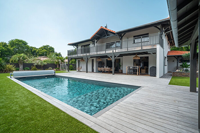 Maison à vendre - Mios - 7 pièces - 5 chambres