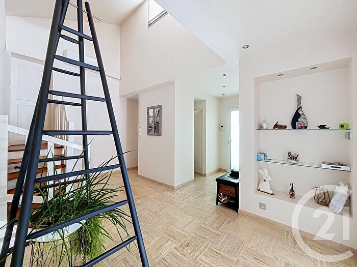 Maison 8 pièces à Le May-sur-Èvre, à vendre