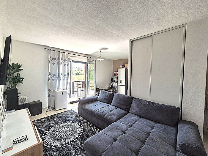 Appartement à vendre - Ris-Orangis, Ferme du Temple - 3 pièces - 2 chambres