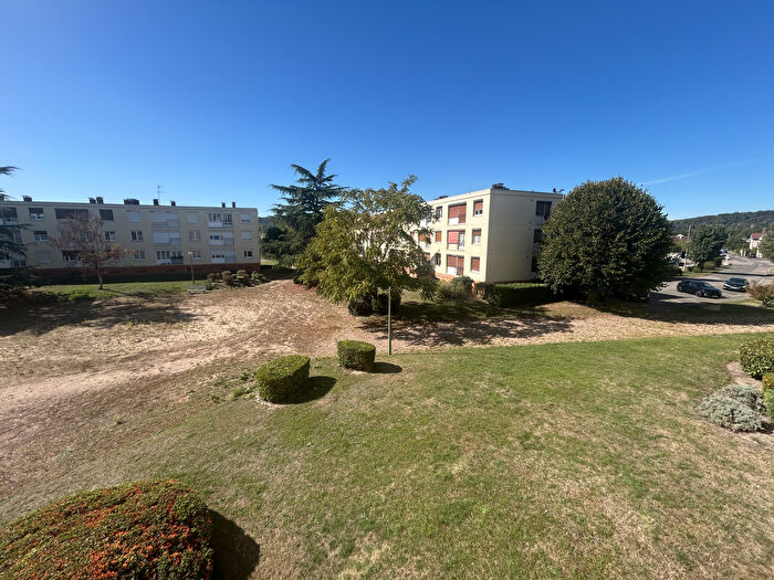 Saint-Aubin-lès-Elbeuf : Appartement 3 pièces à vendre