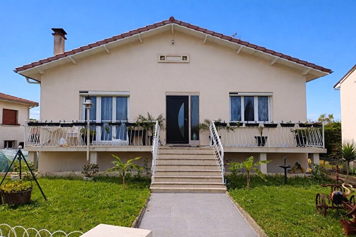 Maison à vendre - Aire-sur-lAdour - 5 pièces - 4 chambres