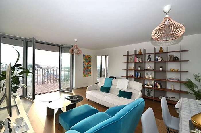 Appartement à louer - Auteuil Nord, Paris ème arrondissement - 4 pièces - 2 chambres