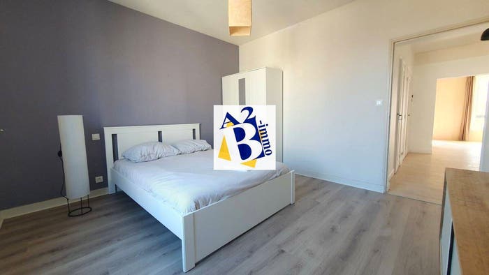 Appartement 3 pièces à Vieil Angoulême-Centre Ville, à louer