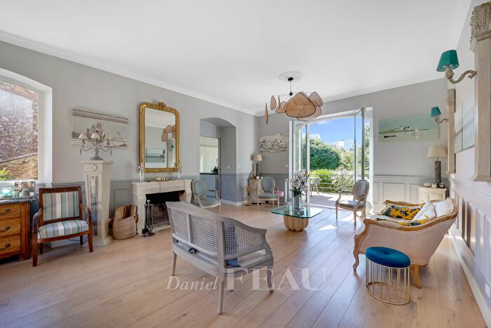 Maison à vendre - Versailles - 9 pièces - 6 chambres