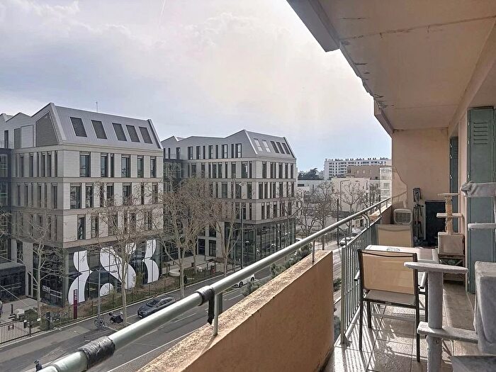 Appartement à vendre - Lyon e , Bachut, Transvaal - 4 pièces - 3 chambres