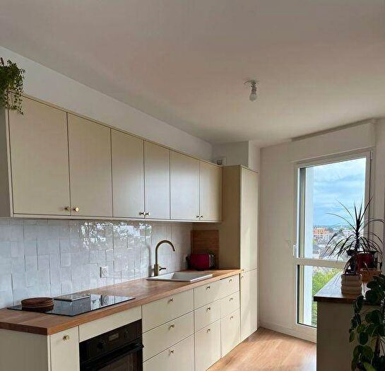 Centre, Rennes : Appartement 3 pièces à louer