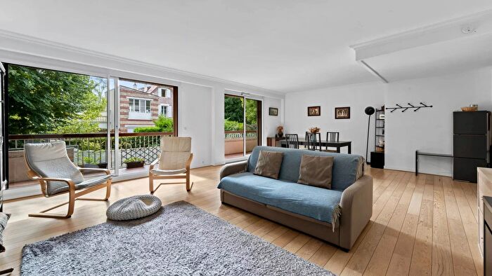 Appartement à vendre - Garches, Poincaré, Bergson, Brézin - 5 pièces - 3 chambres