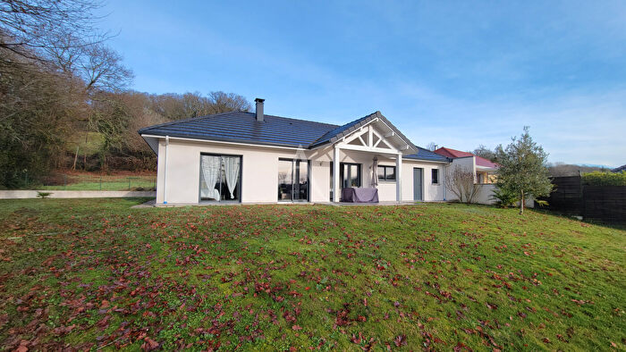 Maison à louer - Sauvagnon - 4 pièces - 3 chambres