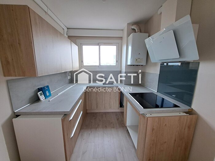 Appartement à vendre - Royan, Centre-ville - 3 pièces - 2 chambres