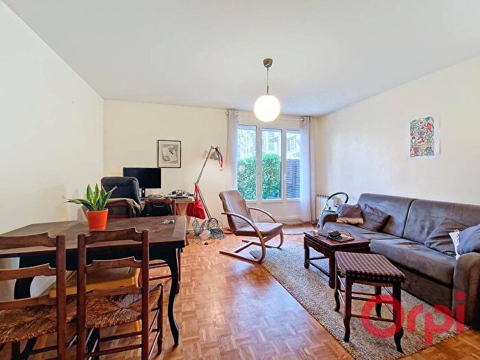 Appartement à louer - La Villette, Lyon ème arrondissement - 2 pièces - 1 chambre