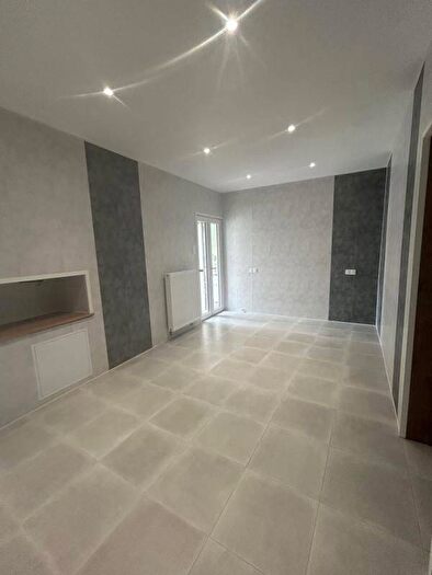 Maison 5 pièces à Toulon-sur-Arroux, à louer