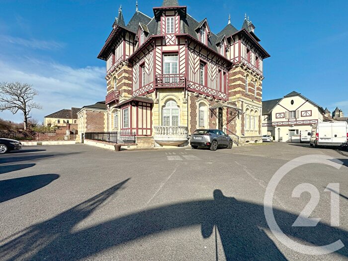 Appartement à louer - Noyon, Centre-ville - 3 pièces - 2 chambres