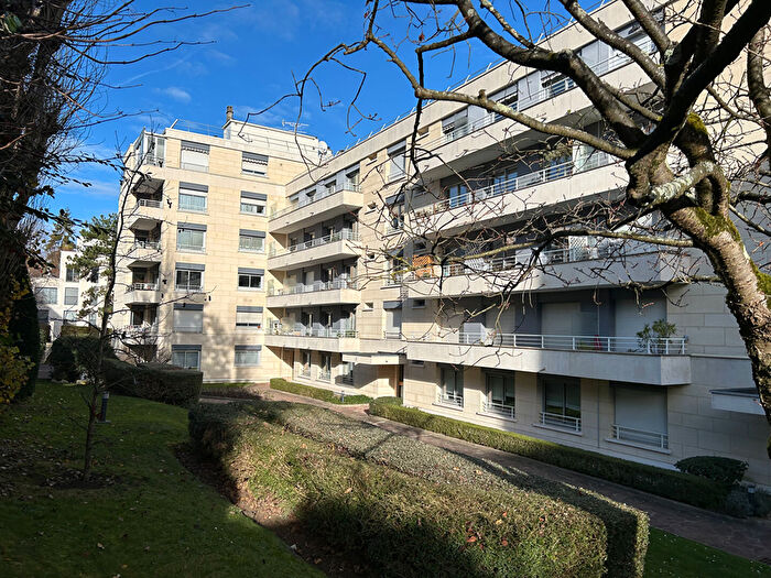 Appartement à vendre - Saint-Cloud, Fouilleuse, Val dOr - 5 pièces - 4 chambres