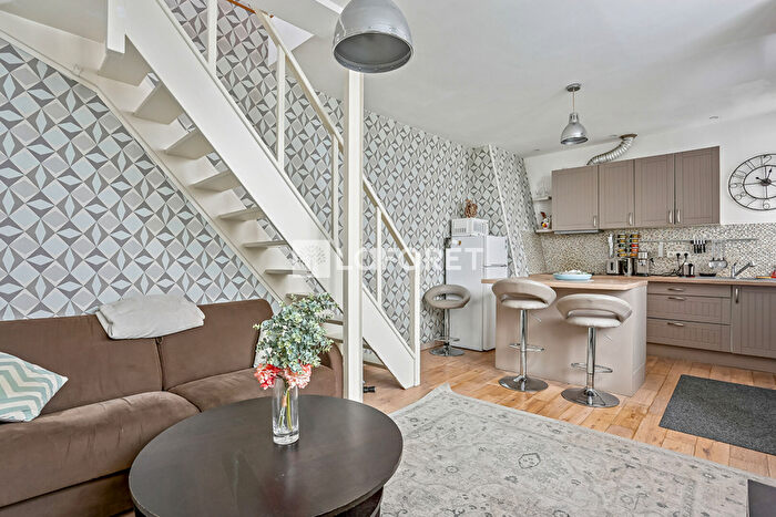 Paris 20ème, Belleville : Appartement 2 pièces à vendre
