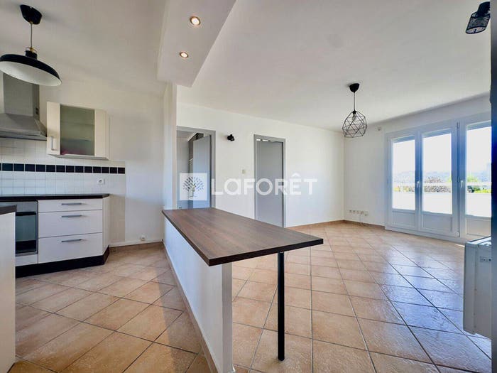 Teyssère, Saint-Martin-d'Hères - Appartement 4 pièces à louer