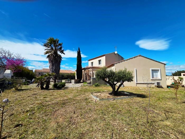 Maison à vendre - Sigean - 6 pièces - 5 chambres