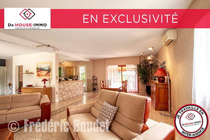 Saint-Laurent-sur-Manoire : Maison 8 pièces à vendre