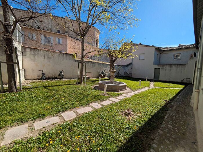 Appartement à louer - Magnanen-Teinturiers, Avignon - 3 pièces - 2 chambres