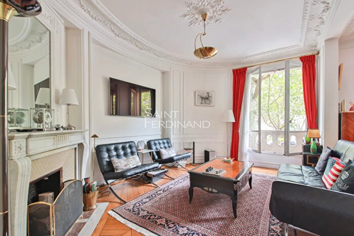 Paris 16ème, Porte de Saint-Cloud, Auteuil-Sud : Appartement 4 pièces à vendre