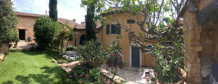 Pujaut : Maison 9 pièces à vendre