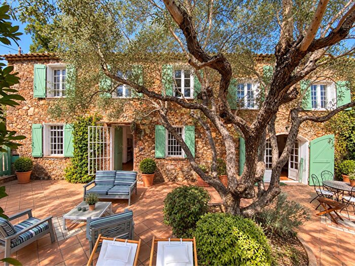 Maison 8 pièces à vendre à Cogolin, Notre-Dame des Salles, Rayol