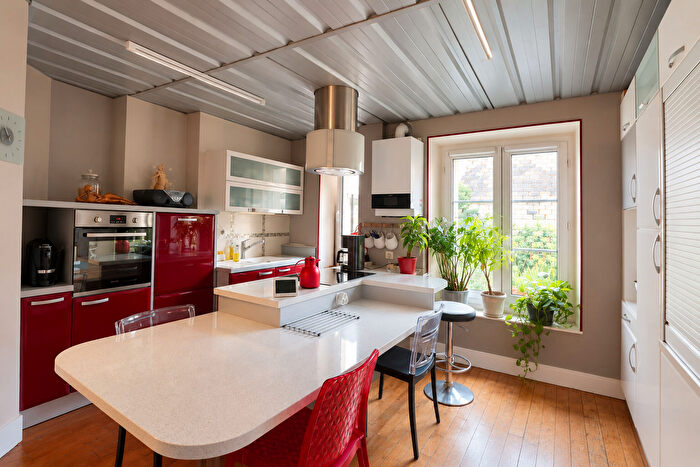 Nevers, Cathédrale, Jonction : Appartement 5 pièces à vendre