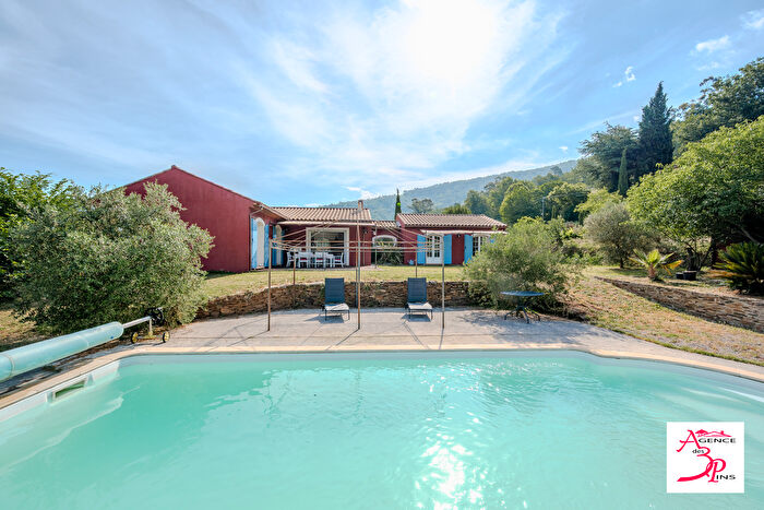 Maison 6 pièces à vendre à Collobrières